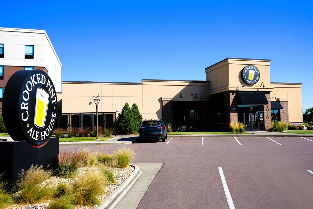 Crooked Pint Ale House designArc Group